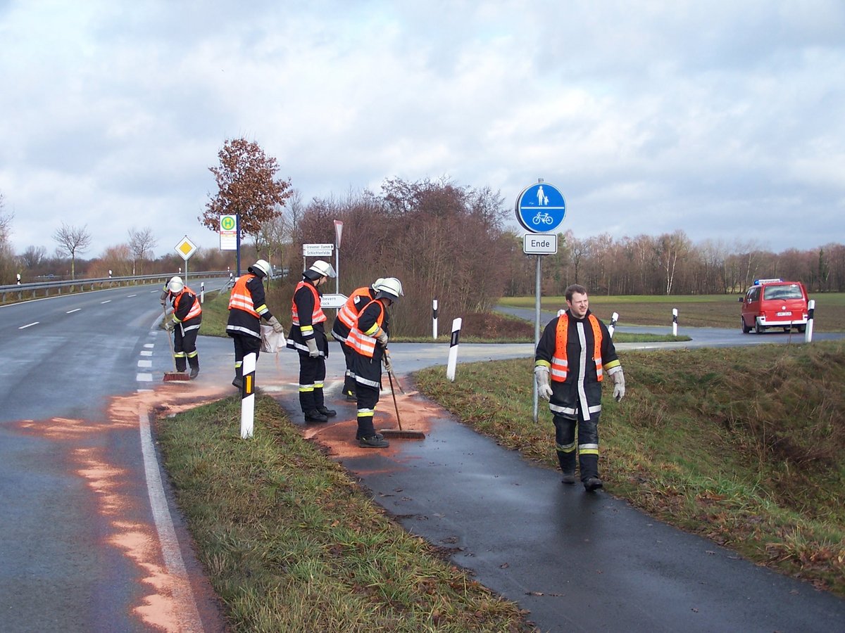 Freiwillige Feuerwehr Telgte: 21.1., Ölspur Westbevern